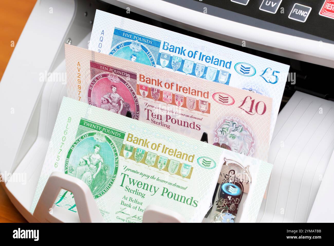Money counting machine sterling hi-res stock photography and images - Alamy