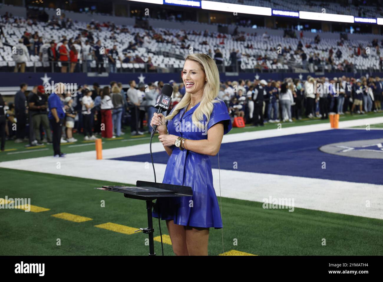 NFL network reporter Jane Slater before a Monday night NFL football ...