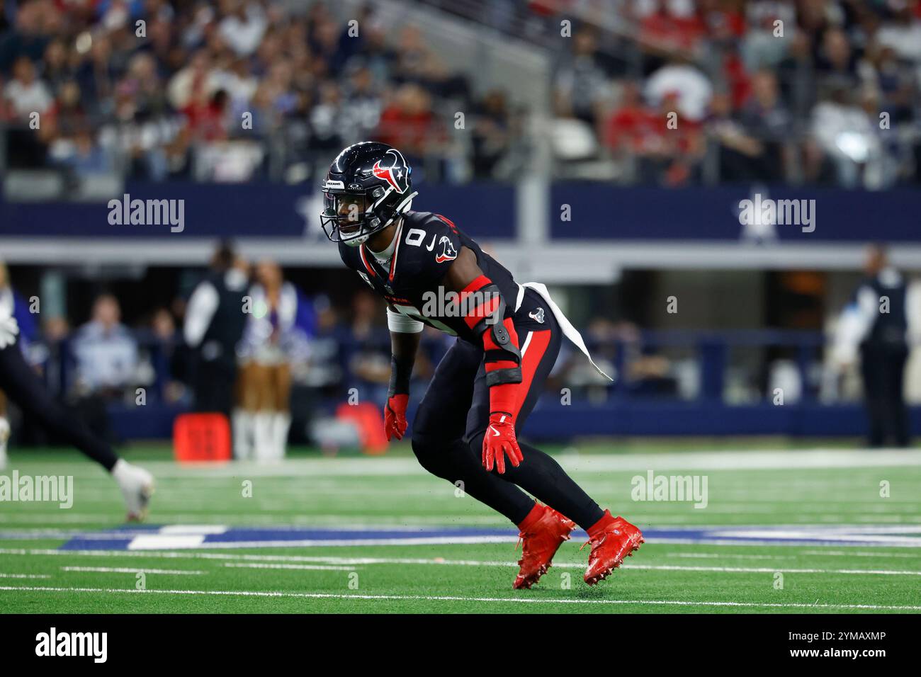 Houston Texans linebacker Azeez Al-Shaair (0) looks to defend during an ...