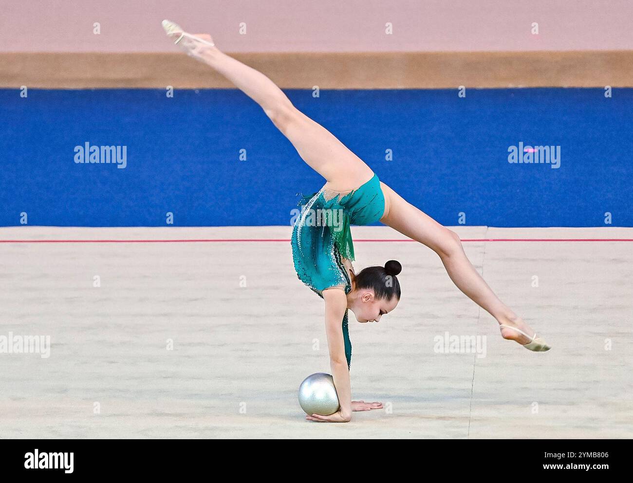 Doha, Qatar. 20th Nov, 2024. Anna Kondrashina of Belarus competes ...