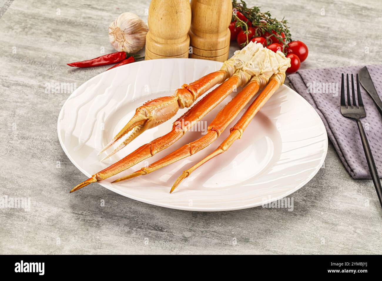 Delicous luxury boiled crab claw legs Stock Photo - Alamy