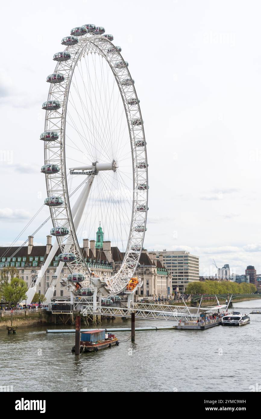 The London Eye, Ferris wheel in London, United Kingdom Stock Photo - Alamy
