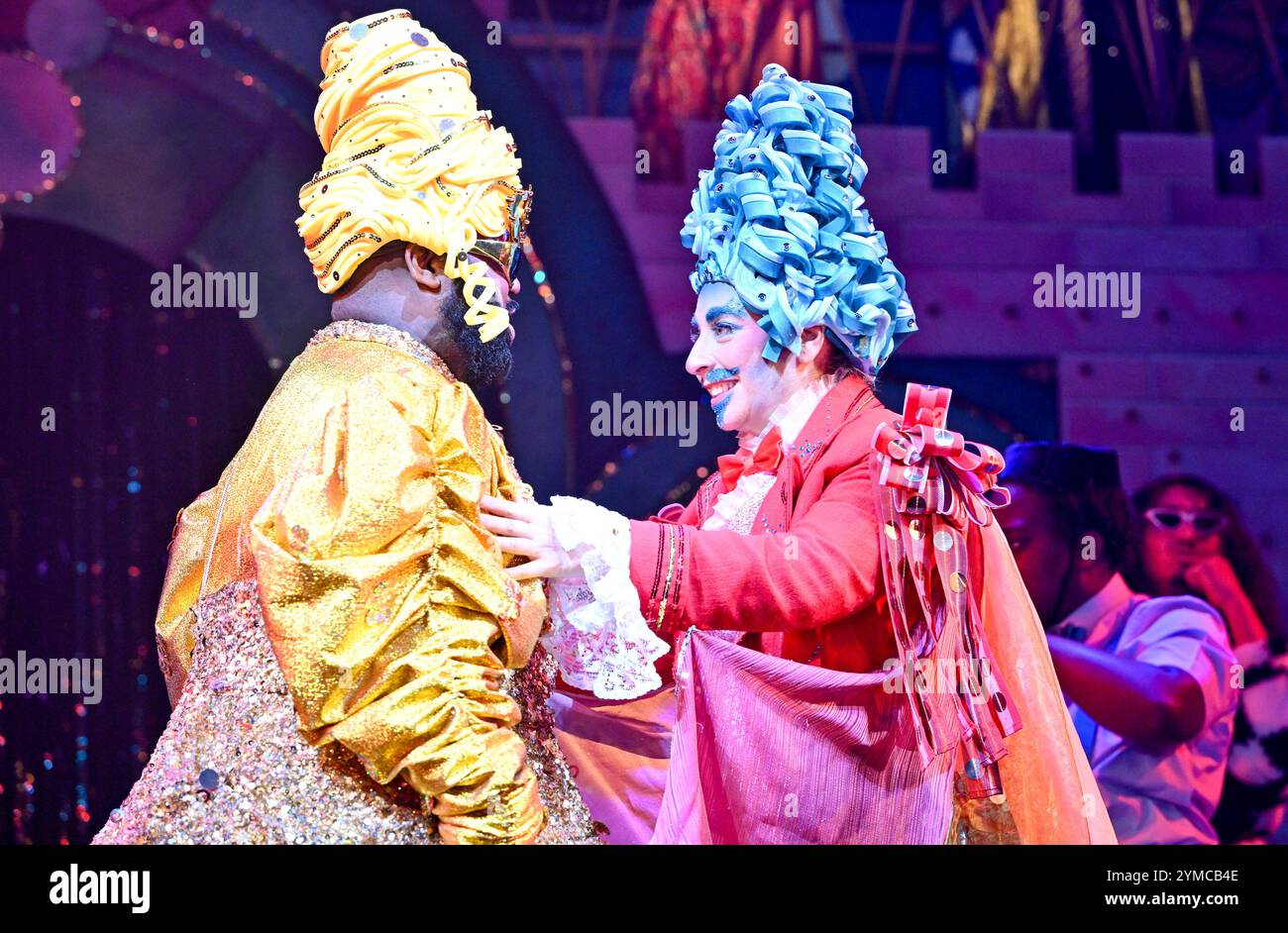 London, UK. 20th Nov, 2024. The cast of the new 'Aladdin' pantomime ...