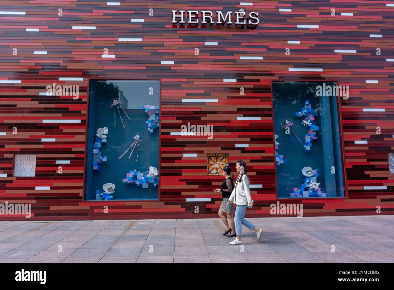 Hangzhou, China, Women Walking, Shopping Center in City Center, Luxury ...