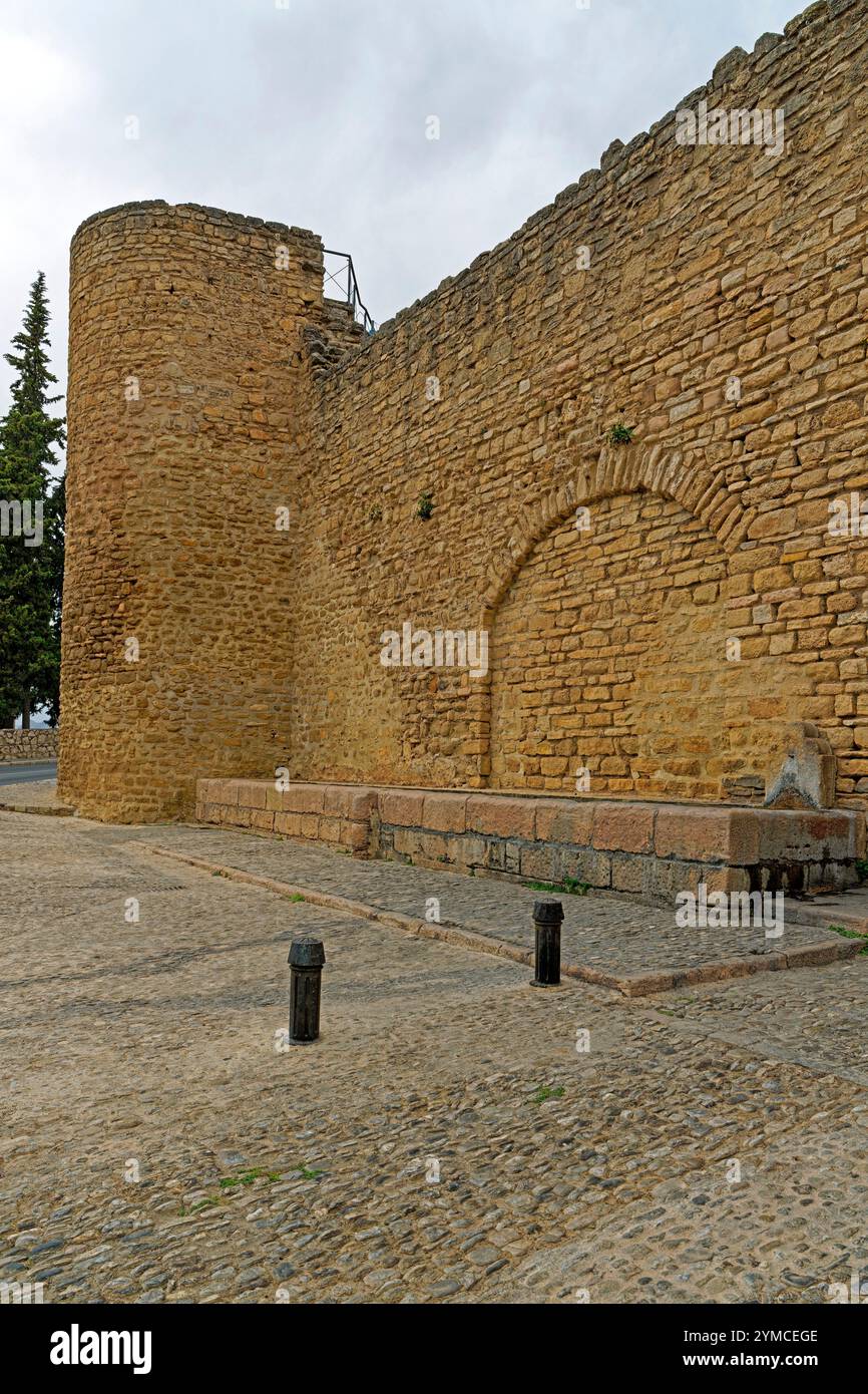 Plaza brunnen hi-res stock photography and images - Alamy