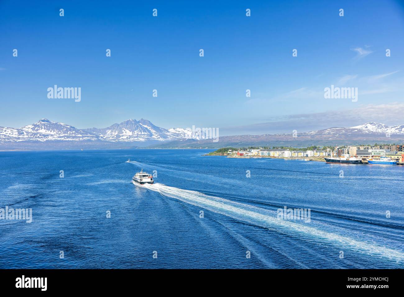 Centre zoom shape circle hi-res stock photography and images - Alamy