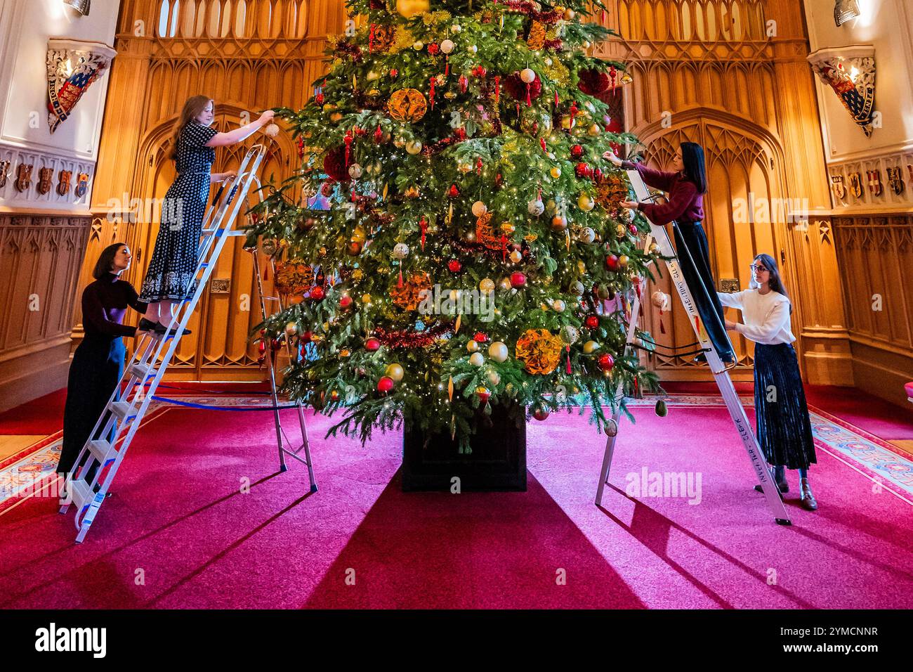 20 foot high hi-res stock photography and images - Alamy
