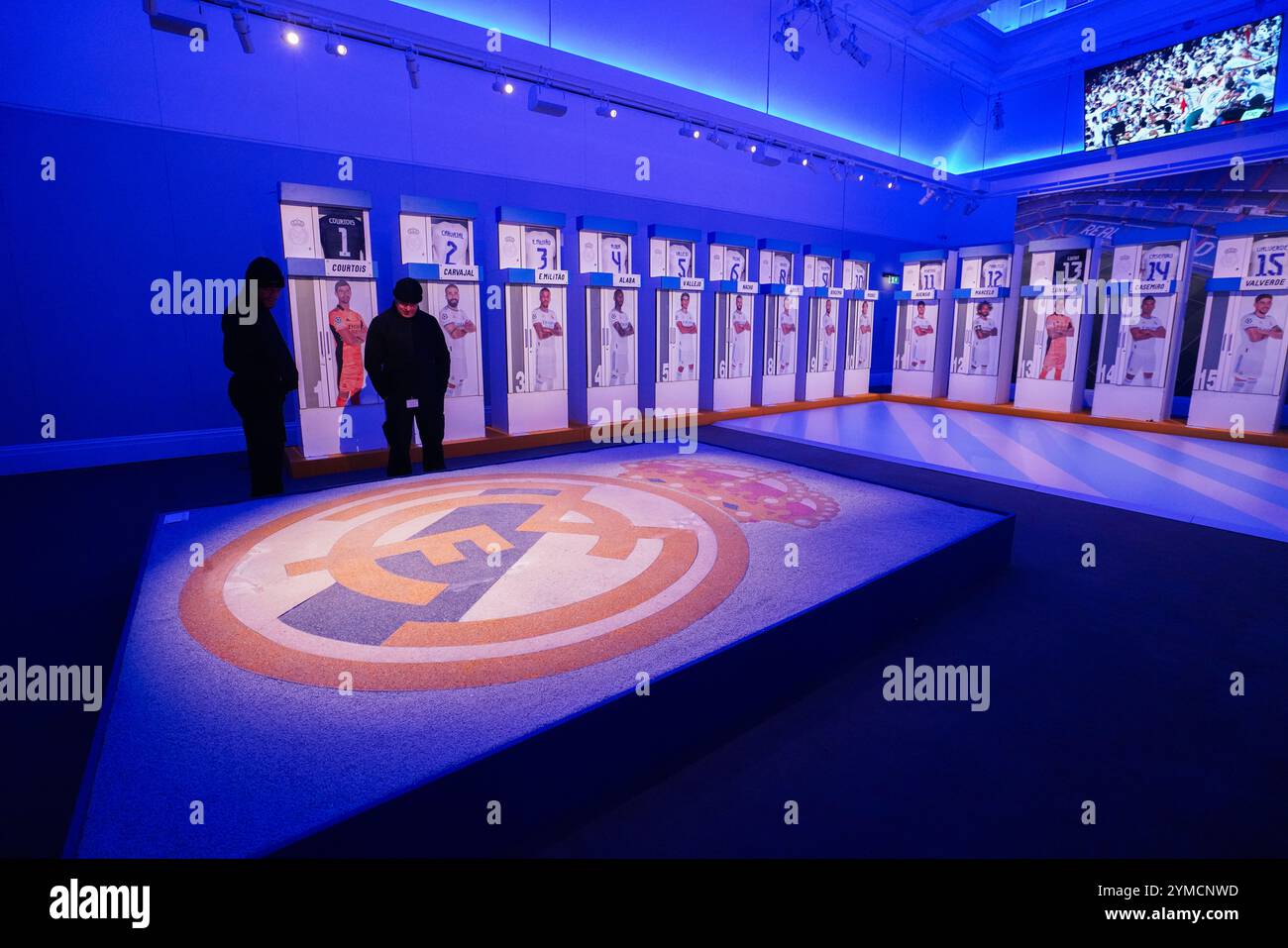 Football locker room spain hi-res stock photography and images - Alamy