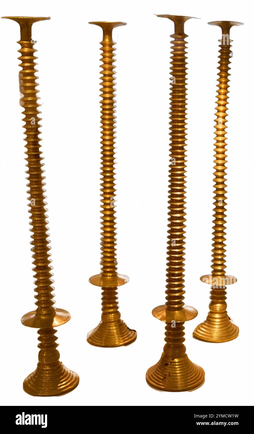 Candlestick patterns hi-res stock photography and images - Alamy