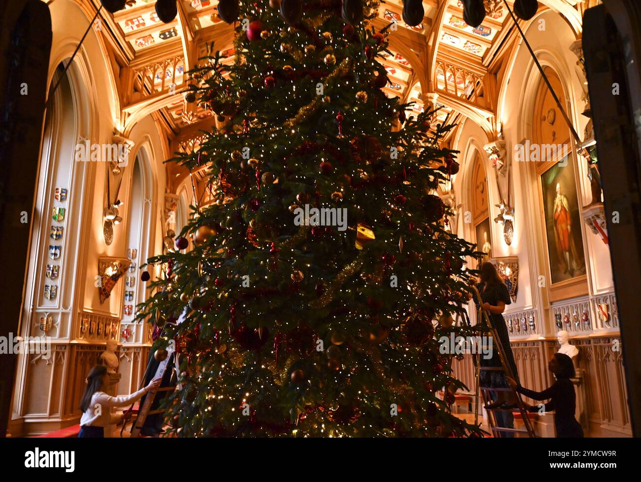 This festive period, visitors to Windsor Castle will see the State ...