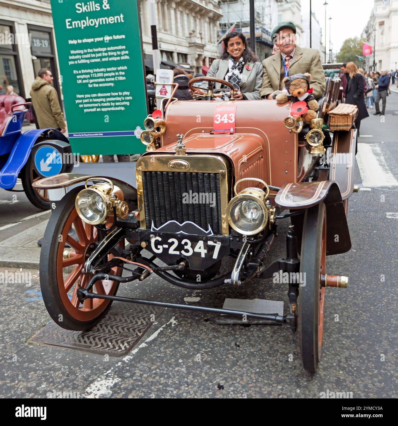 Three-quarters front view of a 1904, Albion Wagonette, at Pall Mall ...