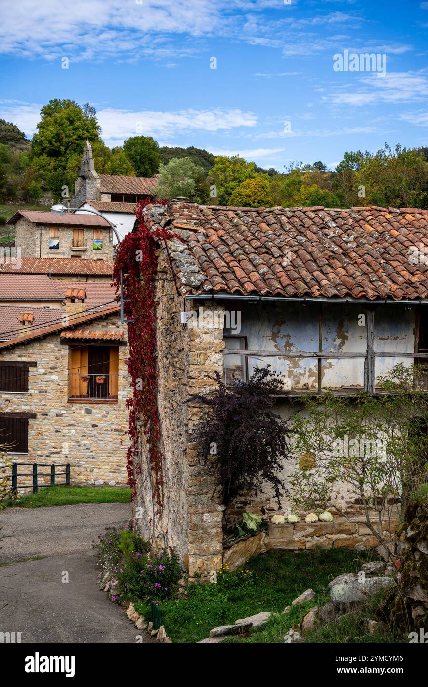 Horcadas village, Riaño Mountain and Mampodre Regional Park, province ...