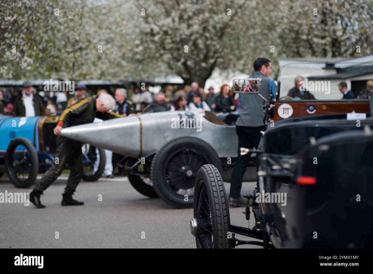 1916 Sunbeam Indianapolis in the background, in the S.F.Edge Trophy ...
