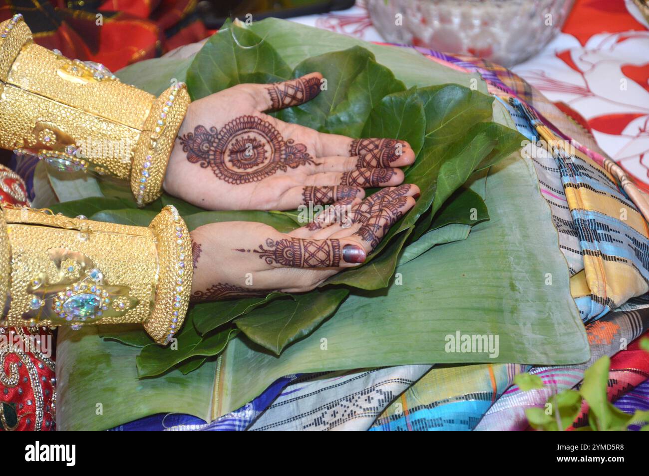Henna On Hands Of Bugisnese Indonesian Wedding Bride at "Mappacci ...