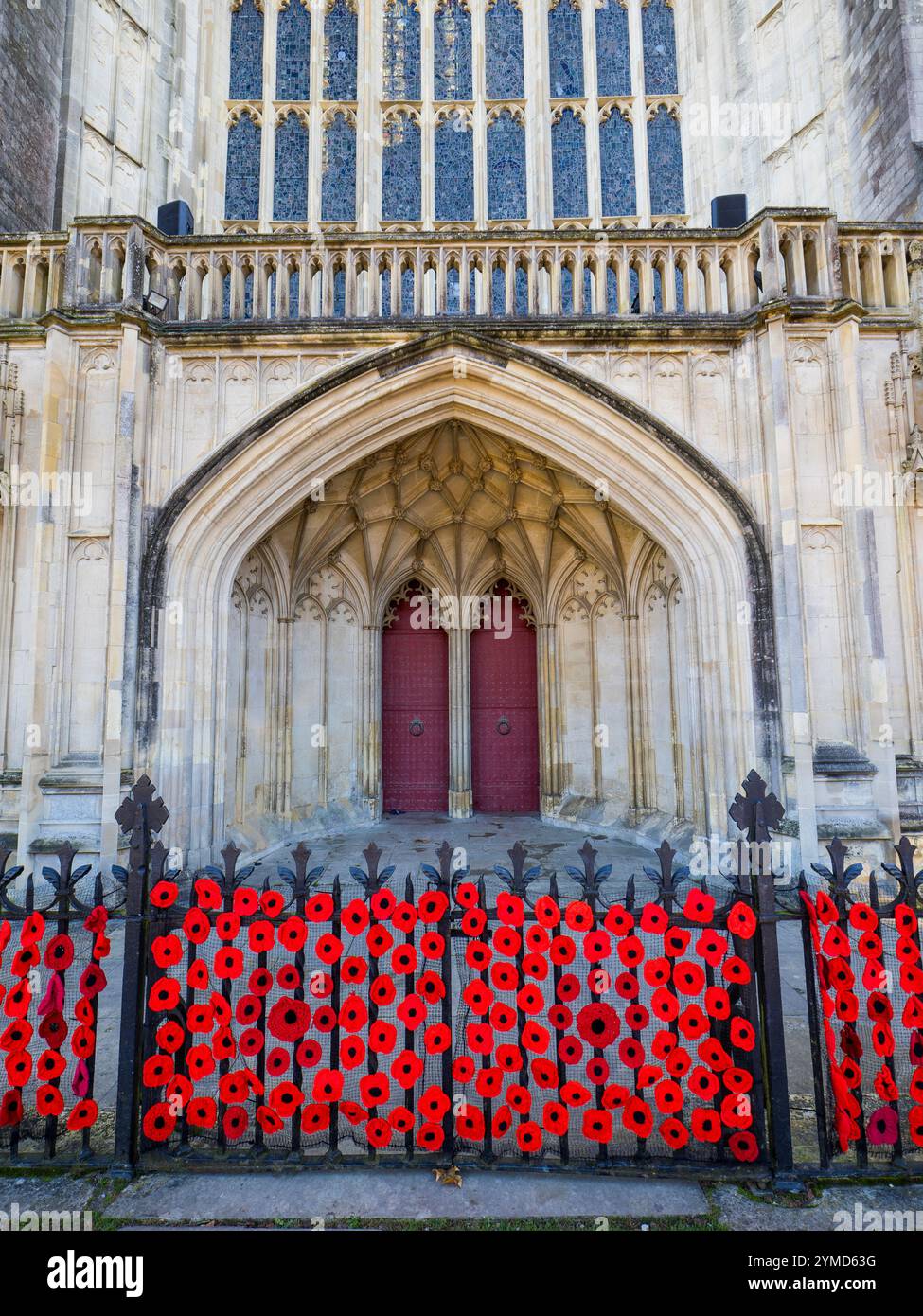 Main Front Doors, with Red Poppy's on Railings, Winchester Cathedral ...