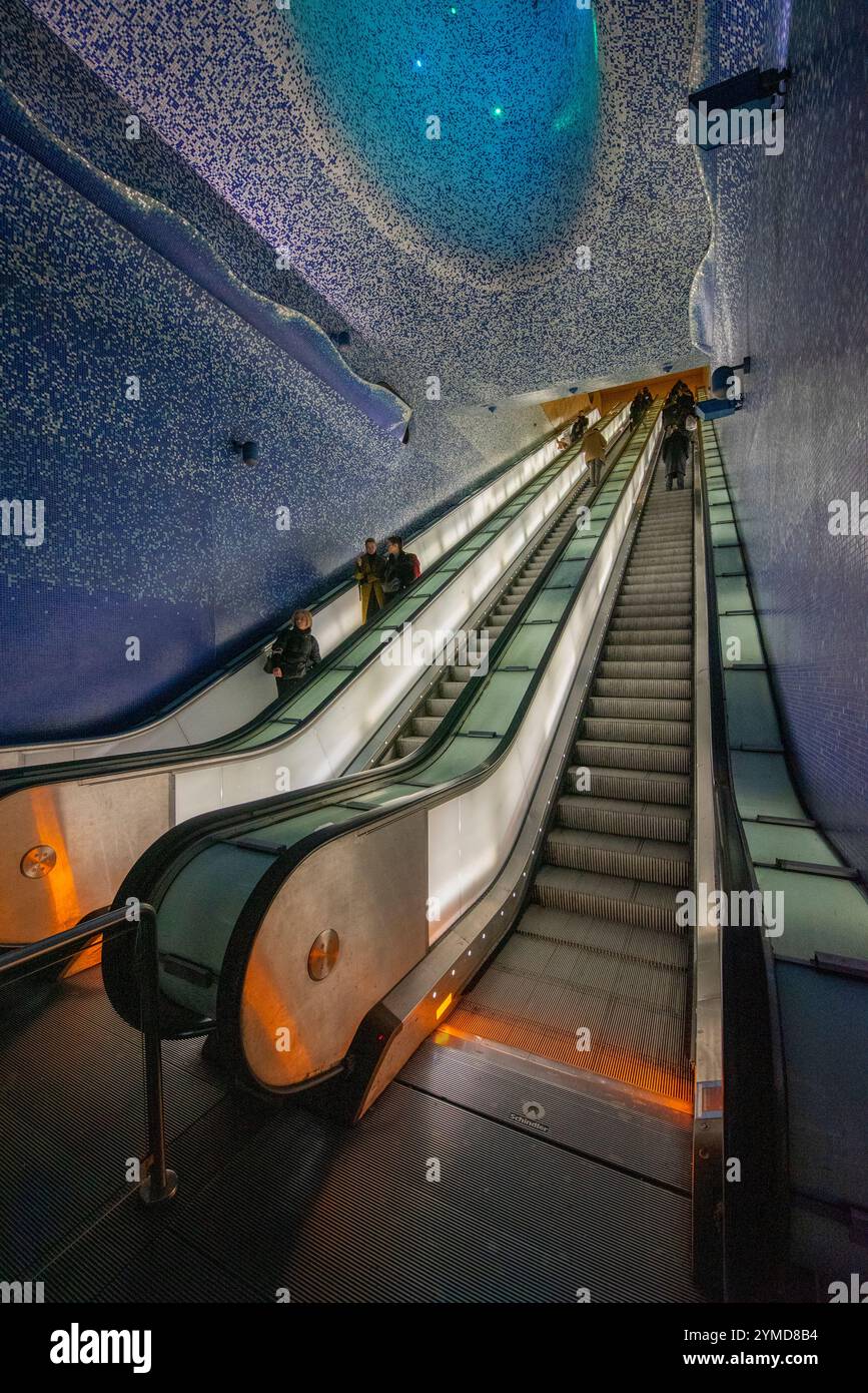 Toledo escalators naples hi-res stock photography and images - Alamy