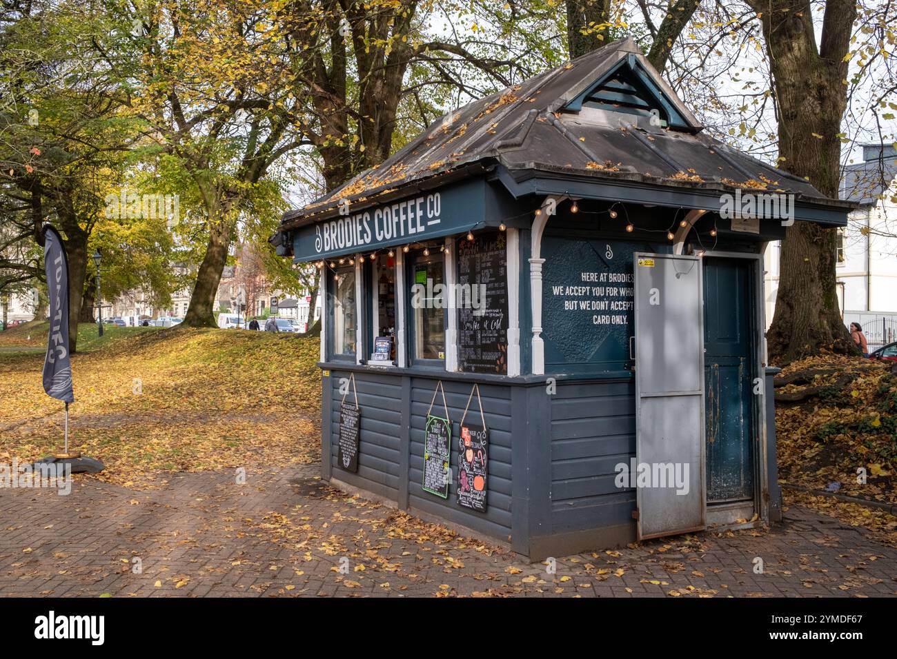 City coffee kiosk hi-res stock photography and images - Alamy