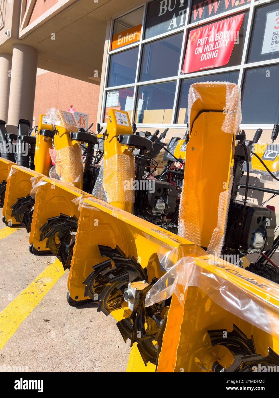 Snowblower models hi-res stock photography and images - Alamy