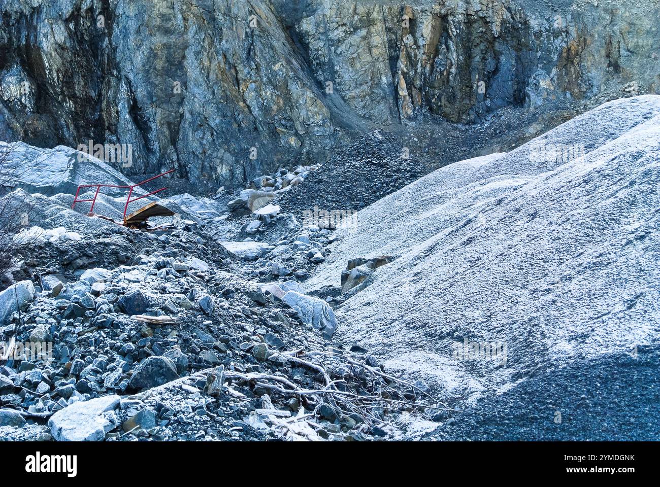 Open pit mining, alaska hi-res stock photography and images - Alamy