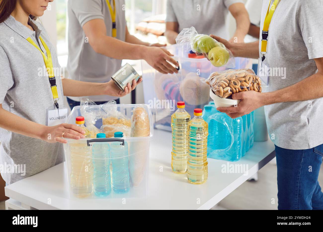 Humanitarian food program hi-res stock photography and images - Alamy