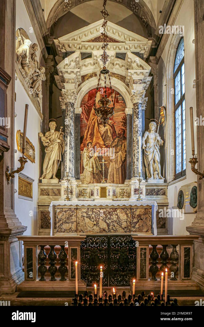 VENICE, ITALY - MARCH 18, 2023: Interior of the medieval Chiesa di San ...