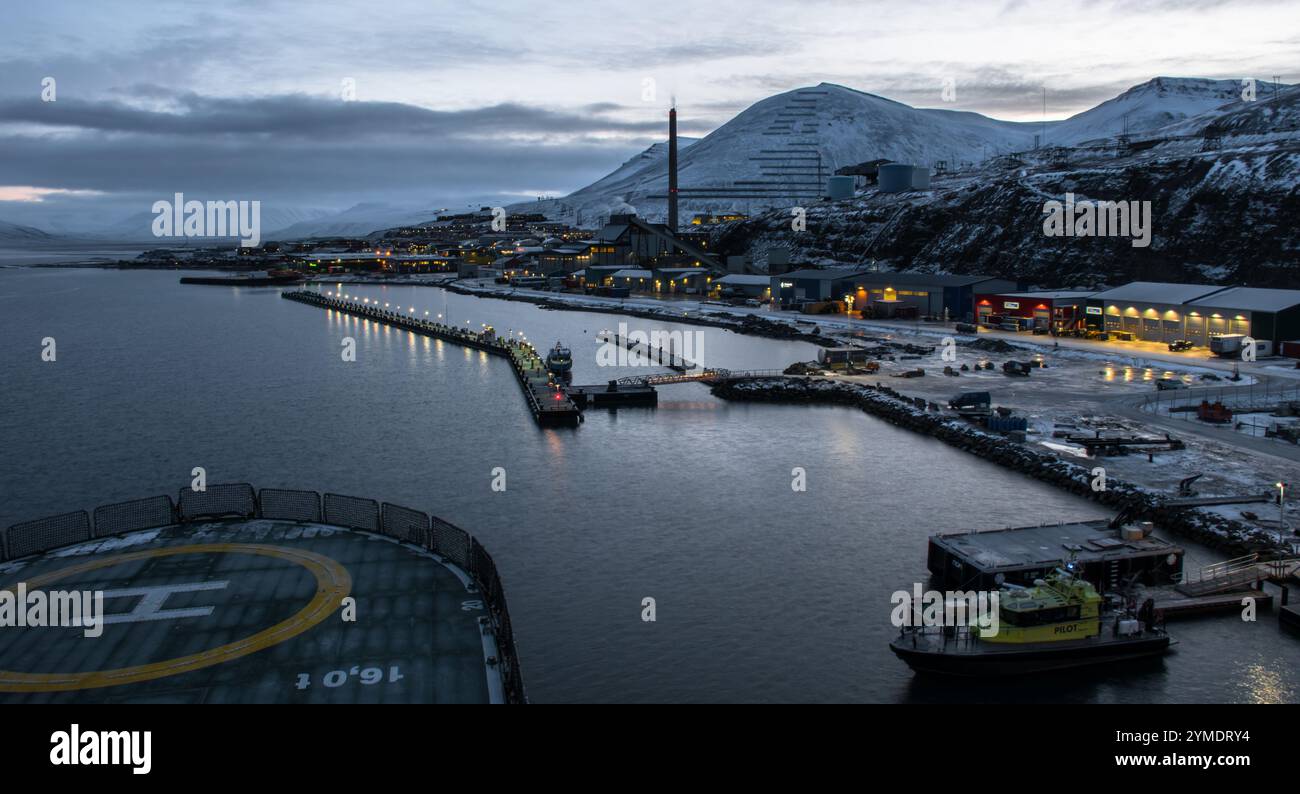 Landscapes around the town of Longyearbyen Svalbard, Norway Stock Photo ...