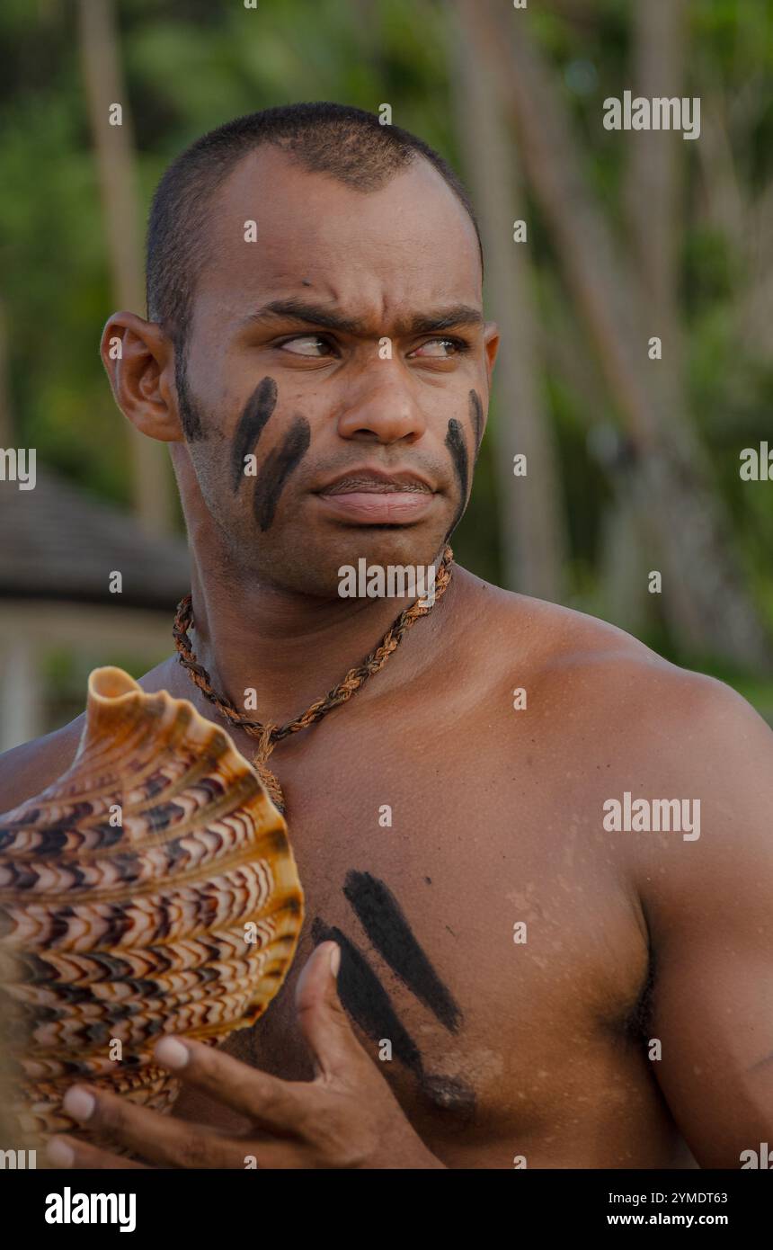 Fijian traditional clothing hi-res stock photography and images - Alamy