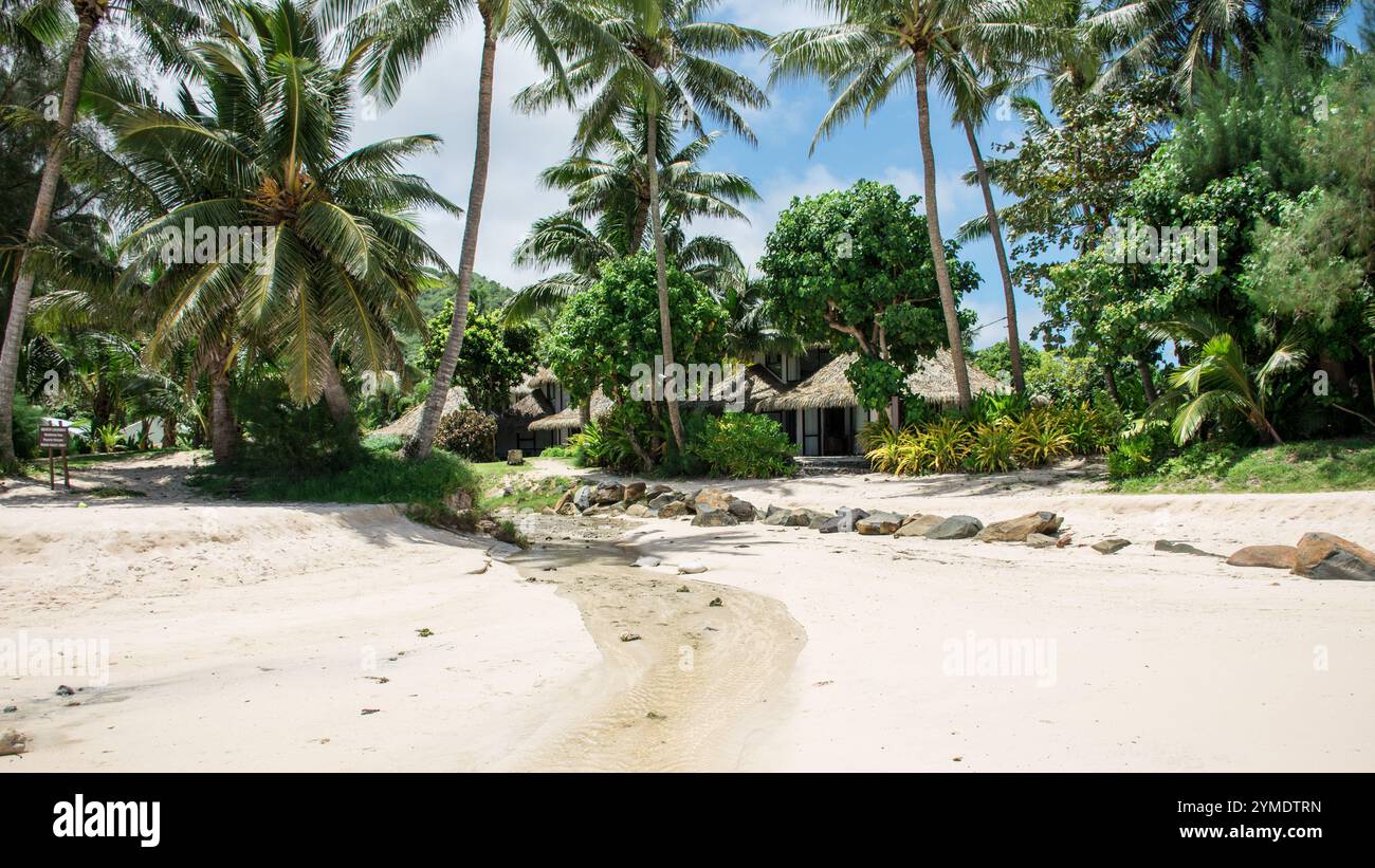 Rarotonga mountains hi-res stock photography and images - Alamy
