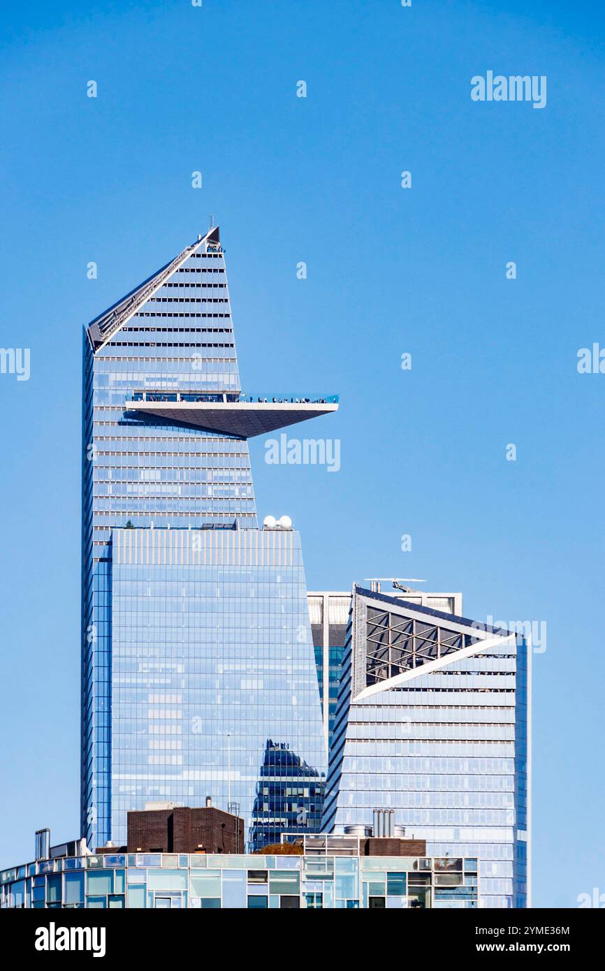 The Edge tourist attraction glass floor viewing platform at Hudson ...