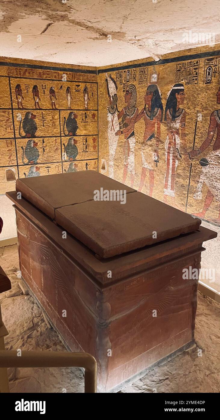 Inside pyramid of giza hi-res stock photography and images - Alamy