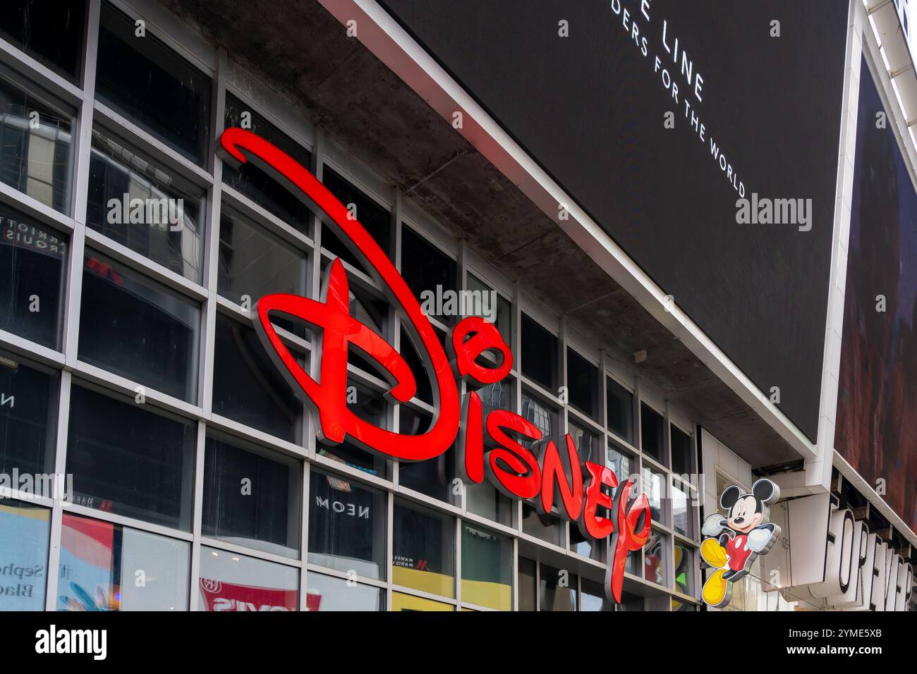 Disney store logo hi-res stock photography and images - Alamy