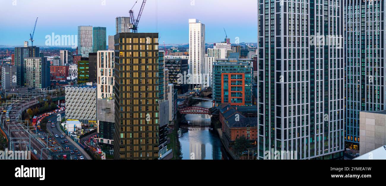 Manchester spinningfields bridge hi-res stock photography and images ...