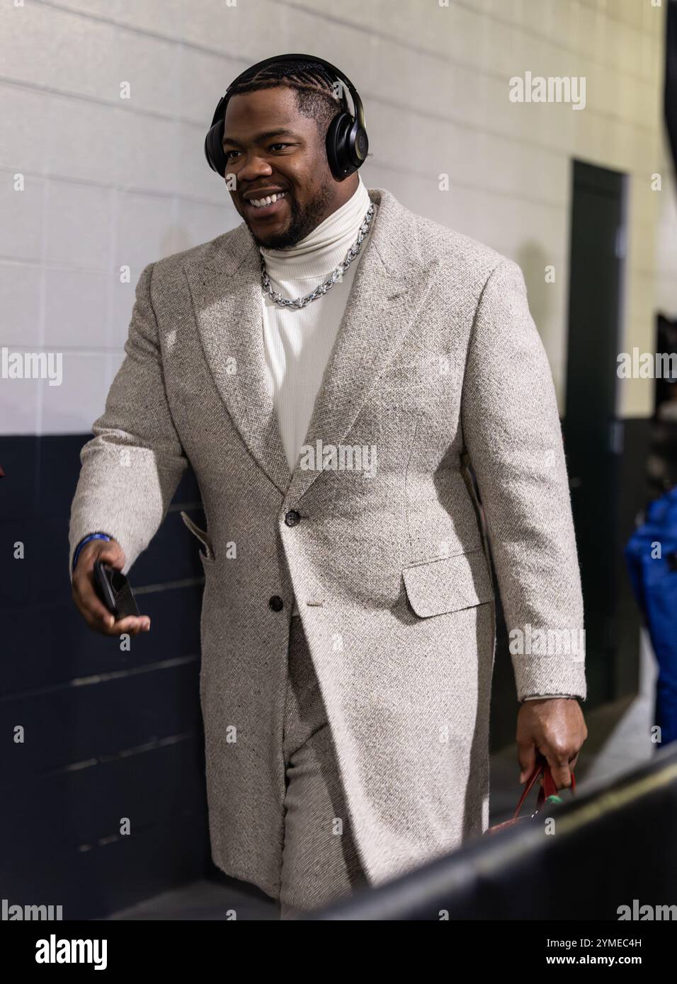 Washington Commanders defensive tackle Daron Payne (94) arrives before ...