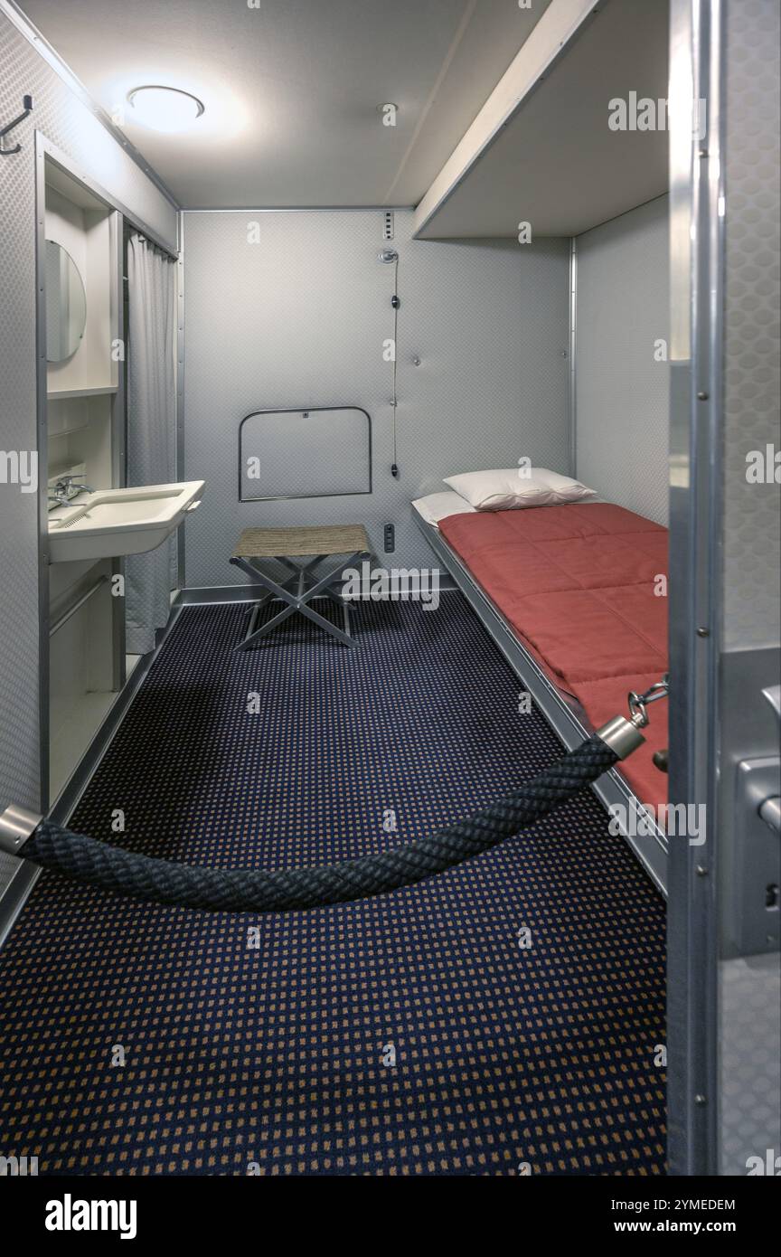 Replica of a single sleeping cabin in the Zeppelin LZ 129 Hindenburg ...