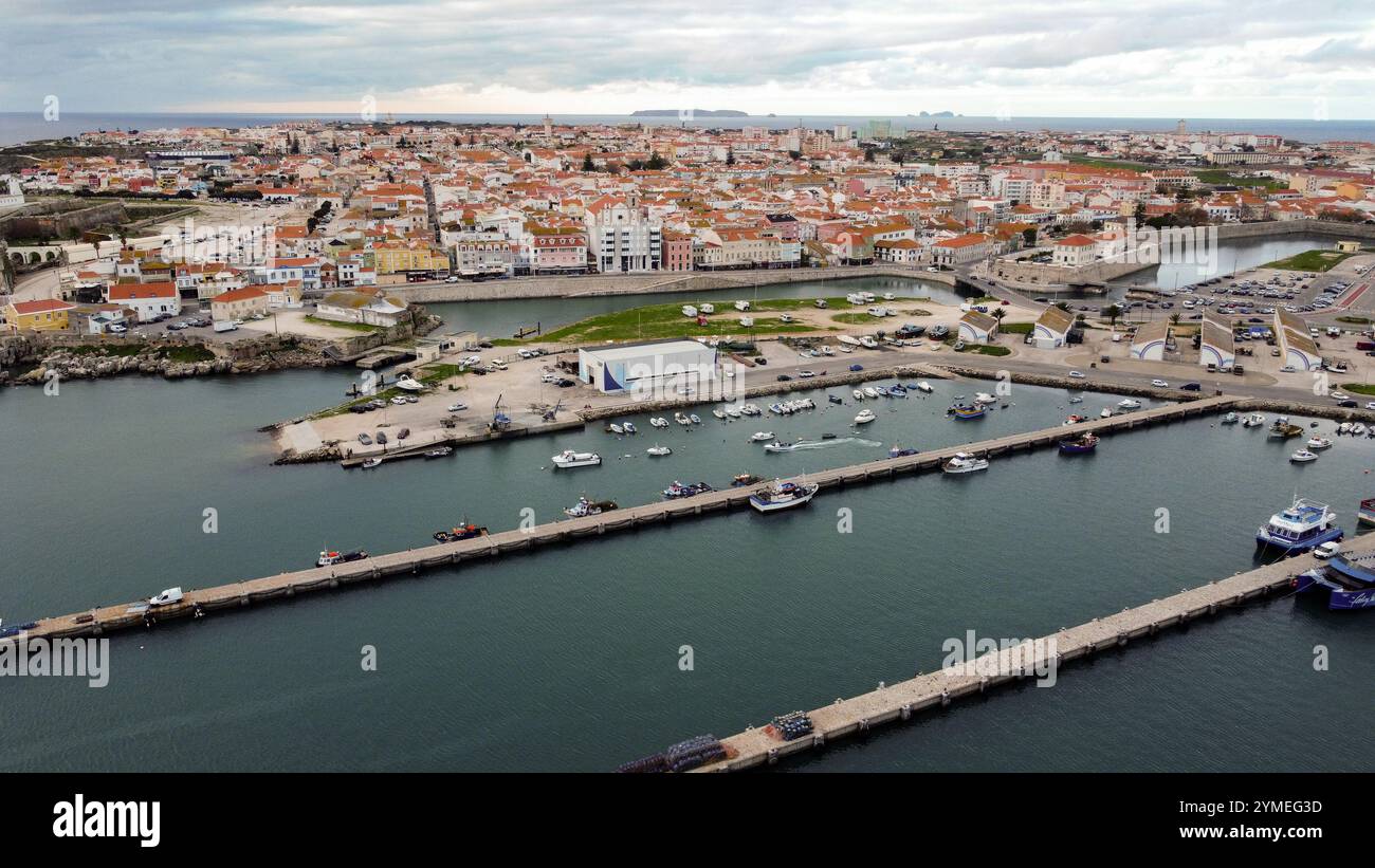 Aerial photo of Peniche and Peniche harbour Stock Photo - Alamy