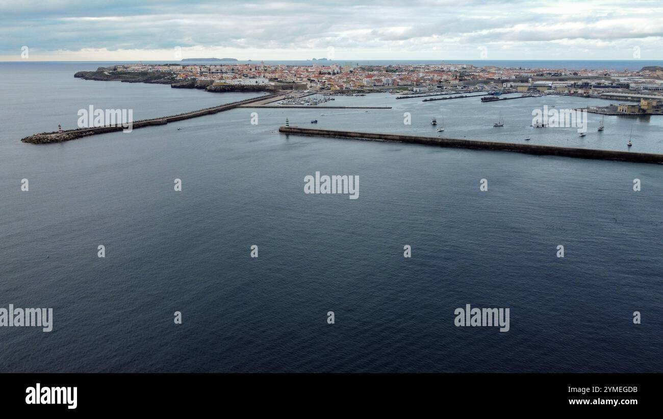 Aerial photo of Peniche and Peniche harbour Stock Photo - Alamy