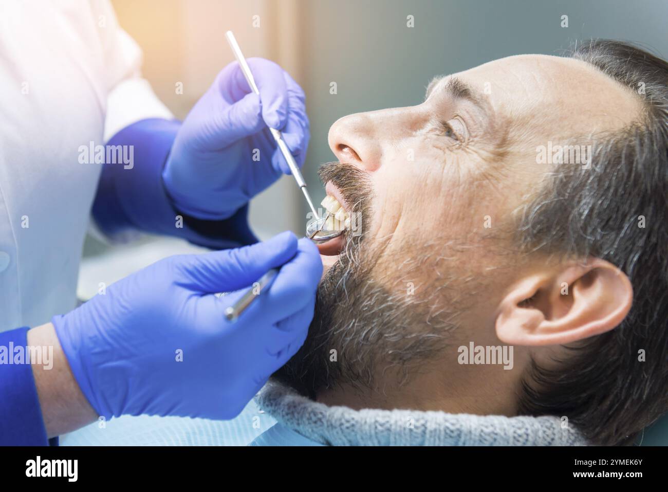 Dentists hands dental tools hi-res stock photography and images - Alamy