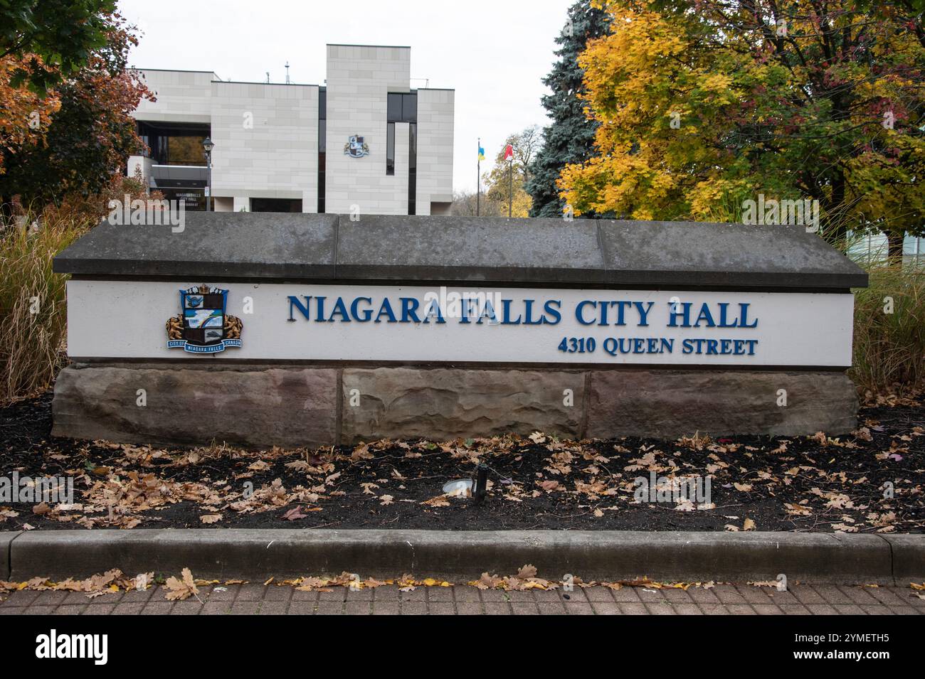 City hall sign in Queen Street District, Niagara Falls, Ontario, Canada ...