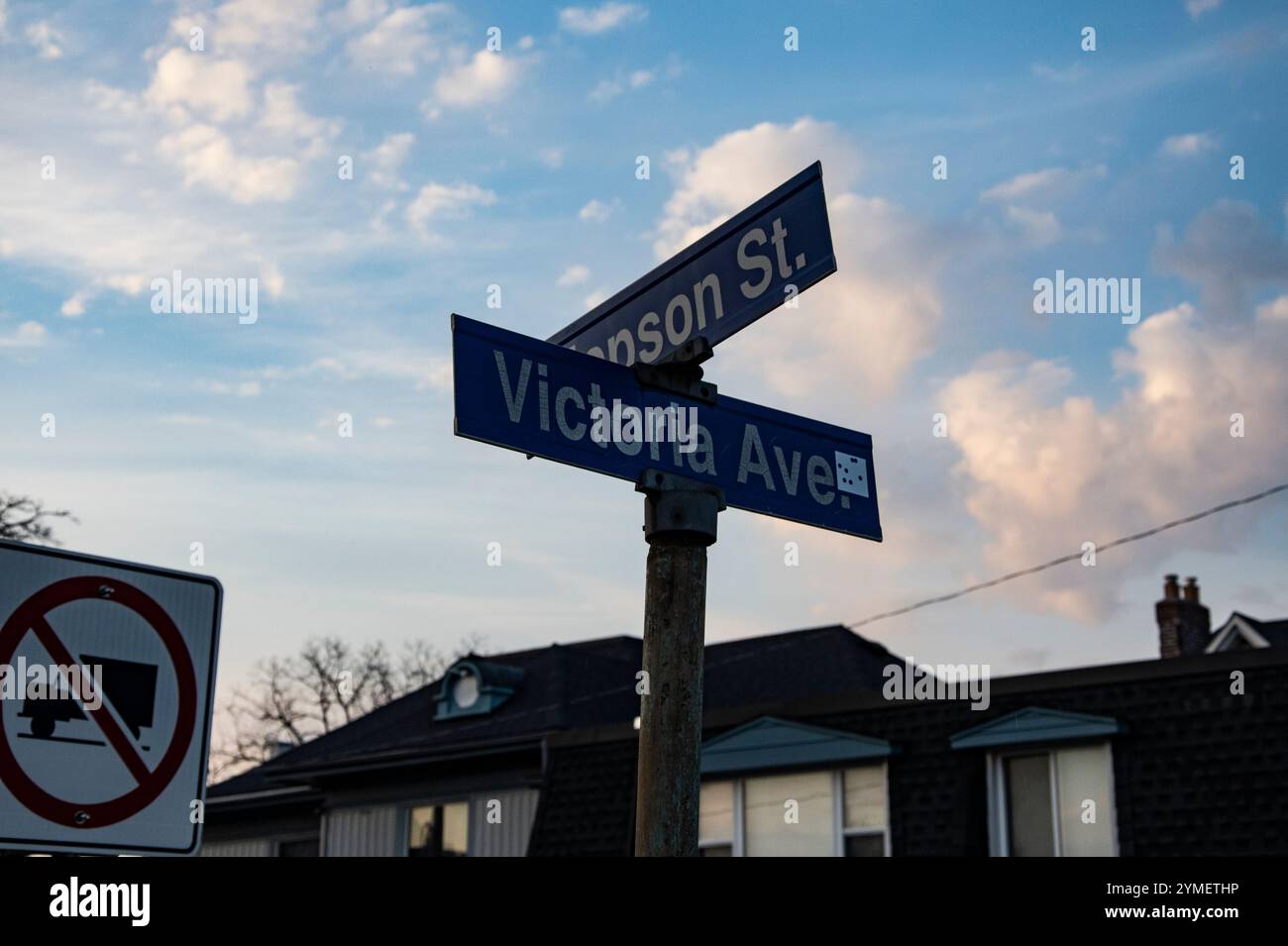 Jepson Street and Victoria Avenue signs in Niagara Falls, Ontario ...