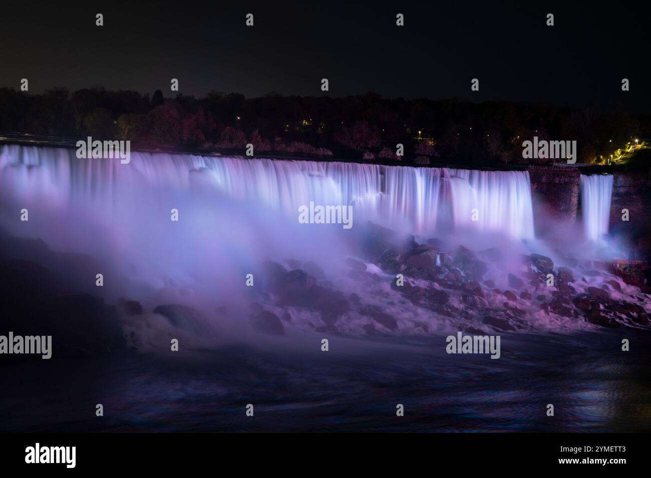 Niagara Falls illuminated at night in Ontario, Canada Stock Photo - Alamy
