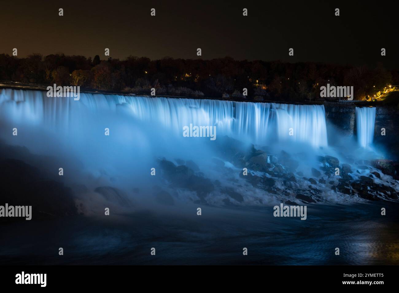 Niagara Falls illuminated at night in Ontario, Canada Stock Photo - Alamy