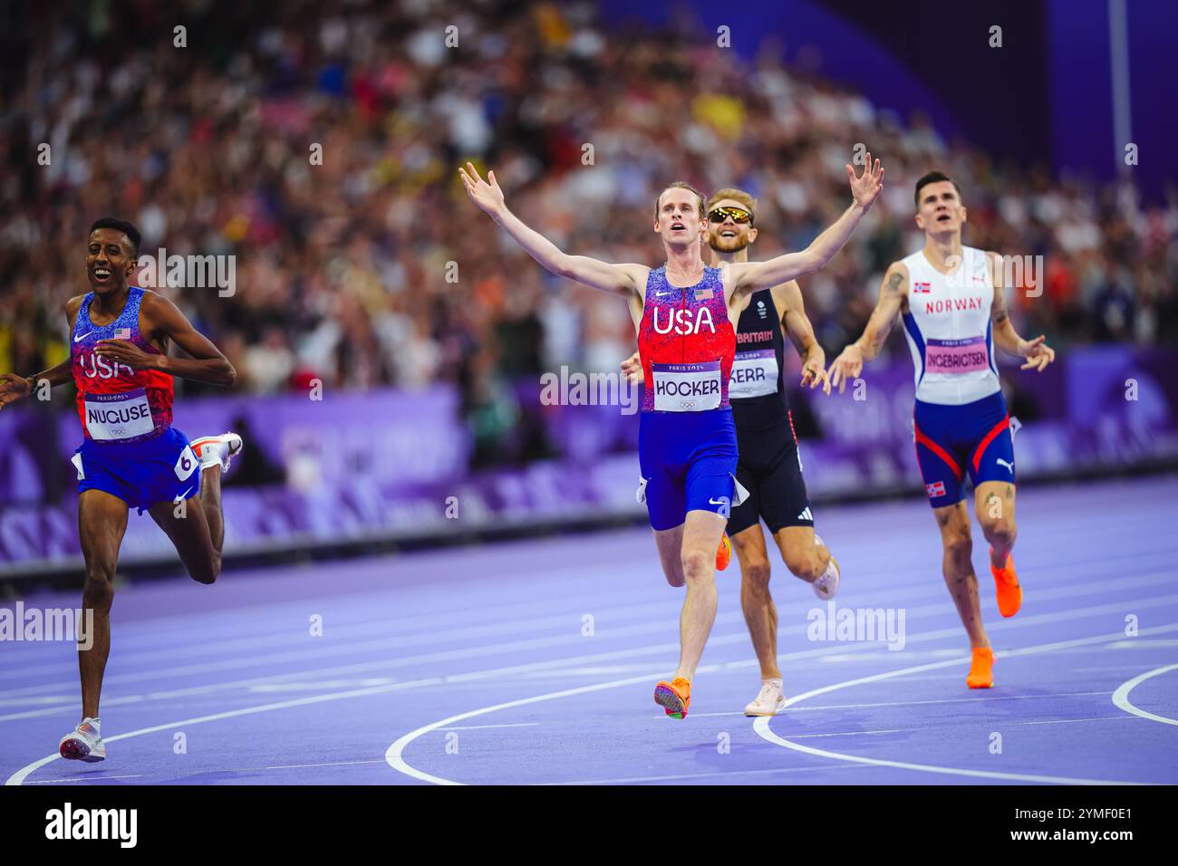 Cole Hocker winning in the 1500 meters at the Paris 2024 Olympic Games ...