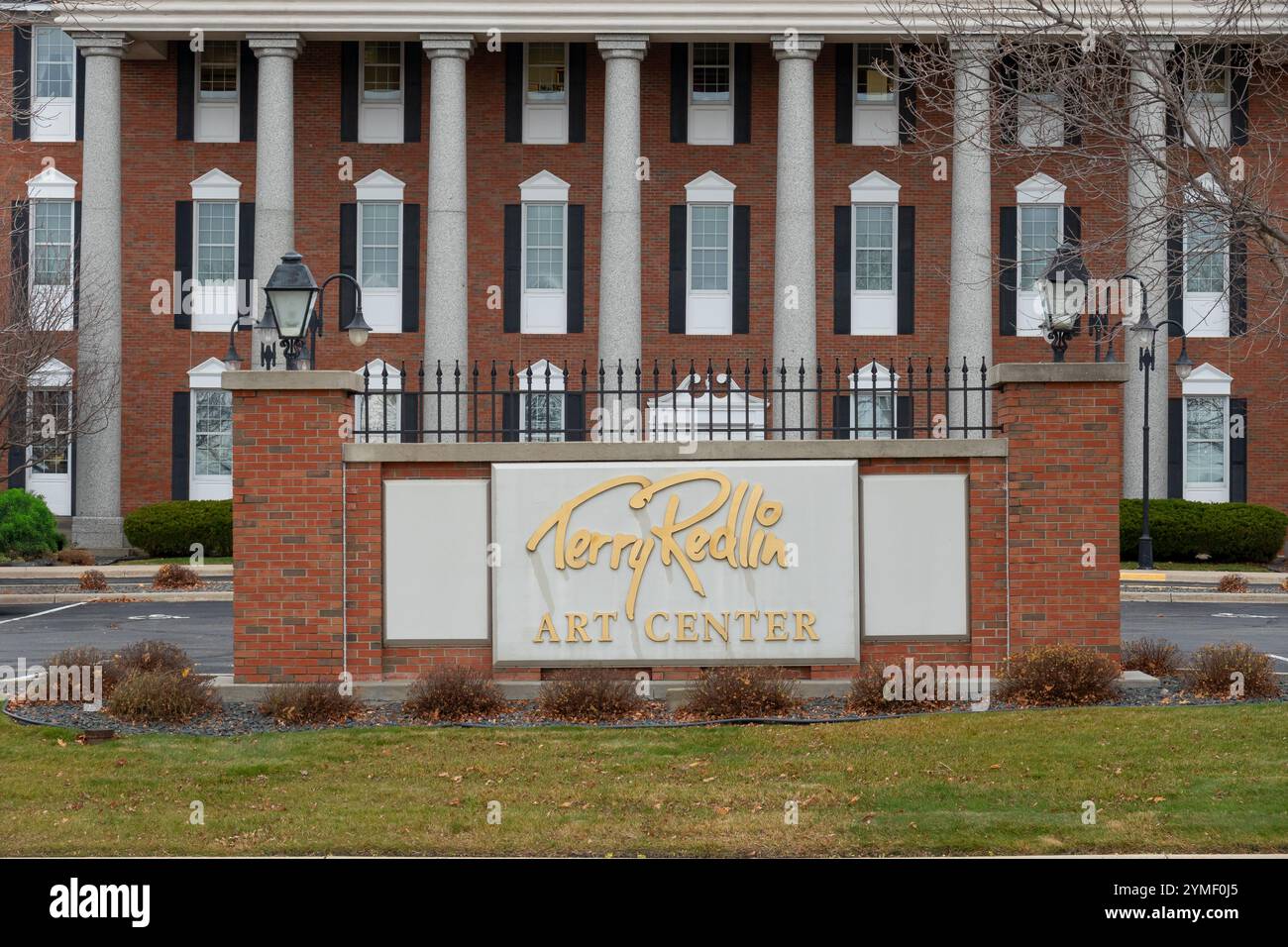 WATERTOWN, SD, USA, NOVEMBER 19, 2024: Redlin Art Center campus ...