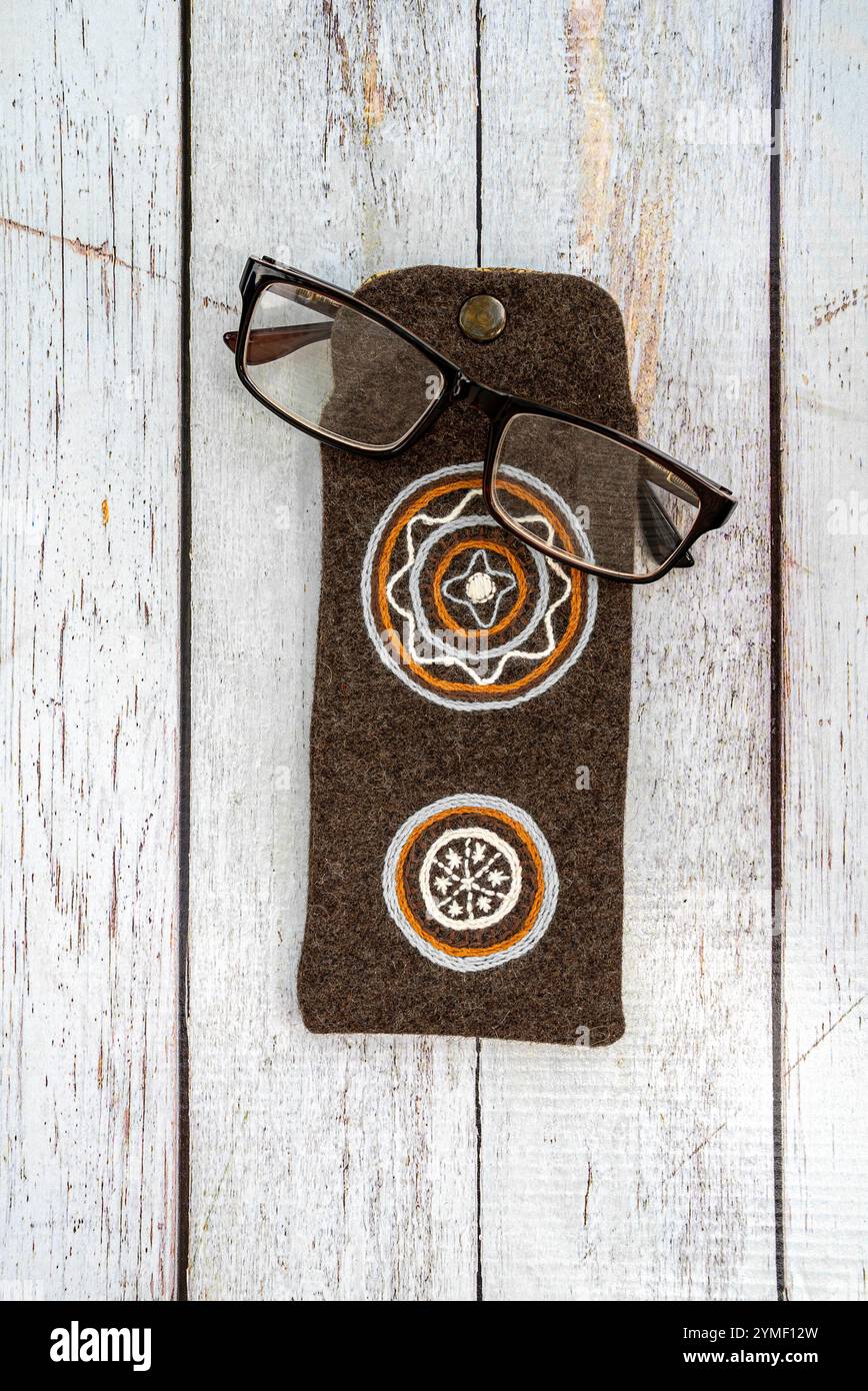 Handmade eyeglasses hi-res stock photography and images - Alamy