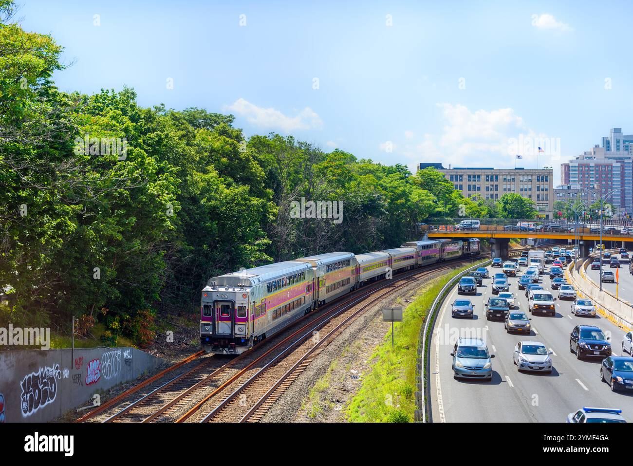 Mbta commuter rail hi-res stock photography and images - Alamy