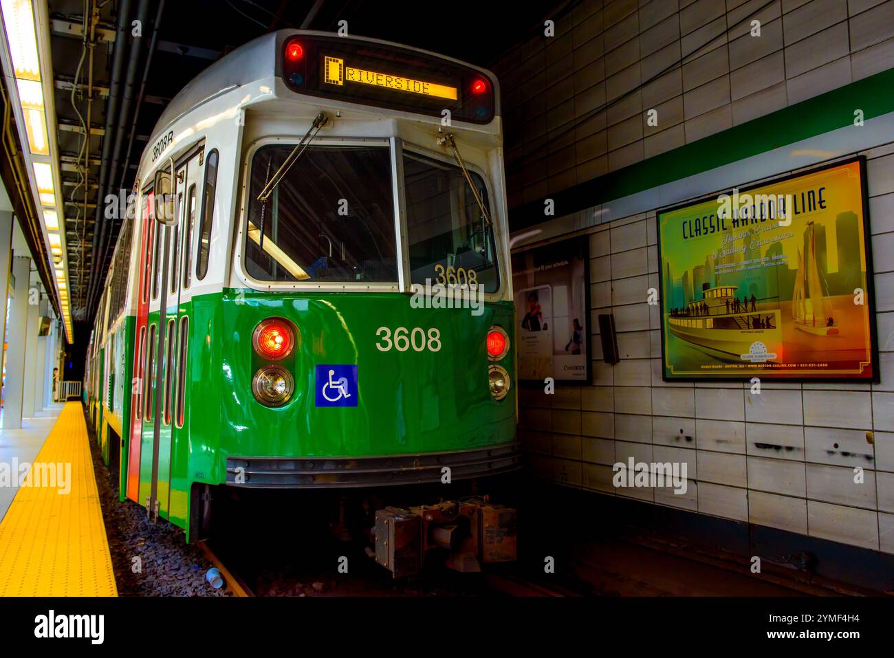 Massachusetts mbta green line hi-res stock photography and images - Alamy