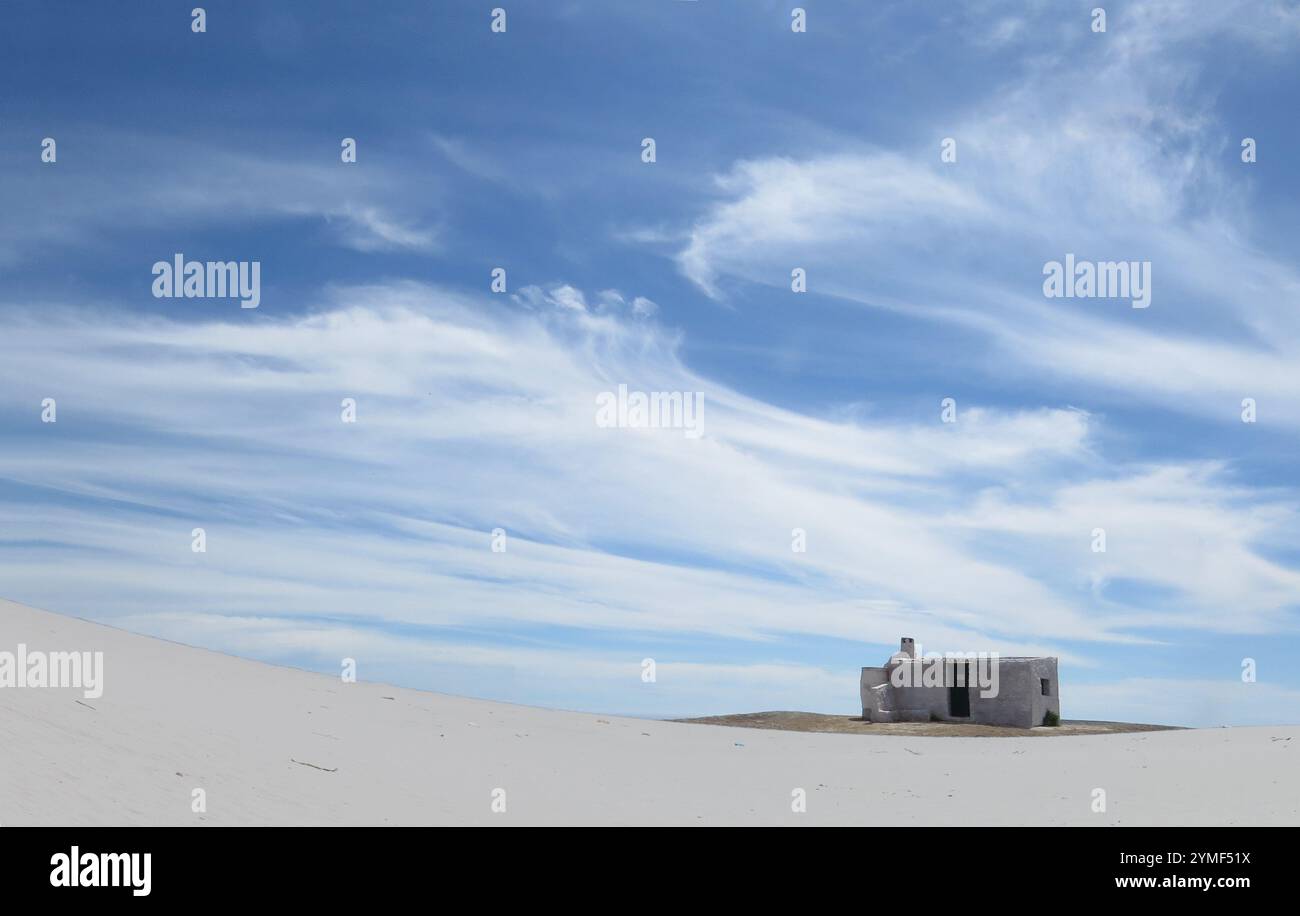 Beautiful minimalistic landscape house hi-res stock photography and ...