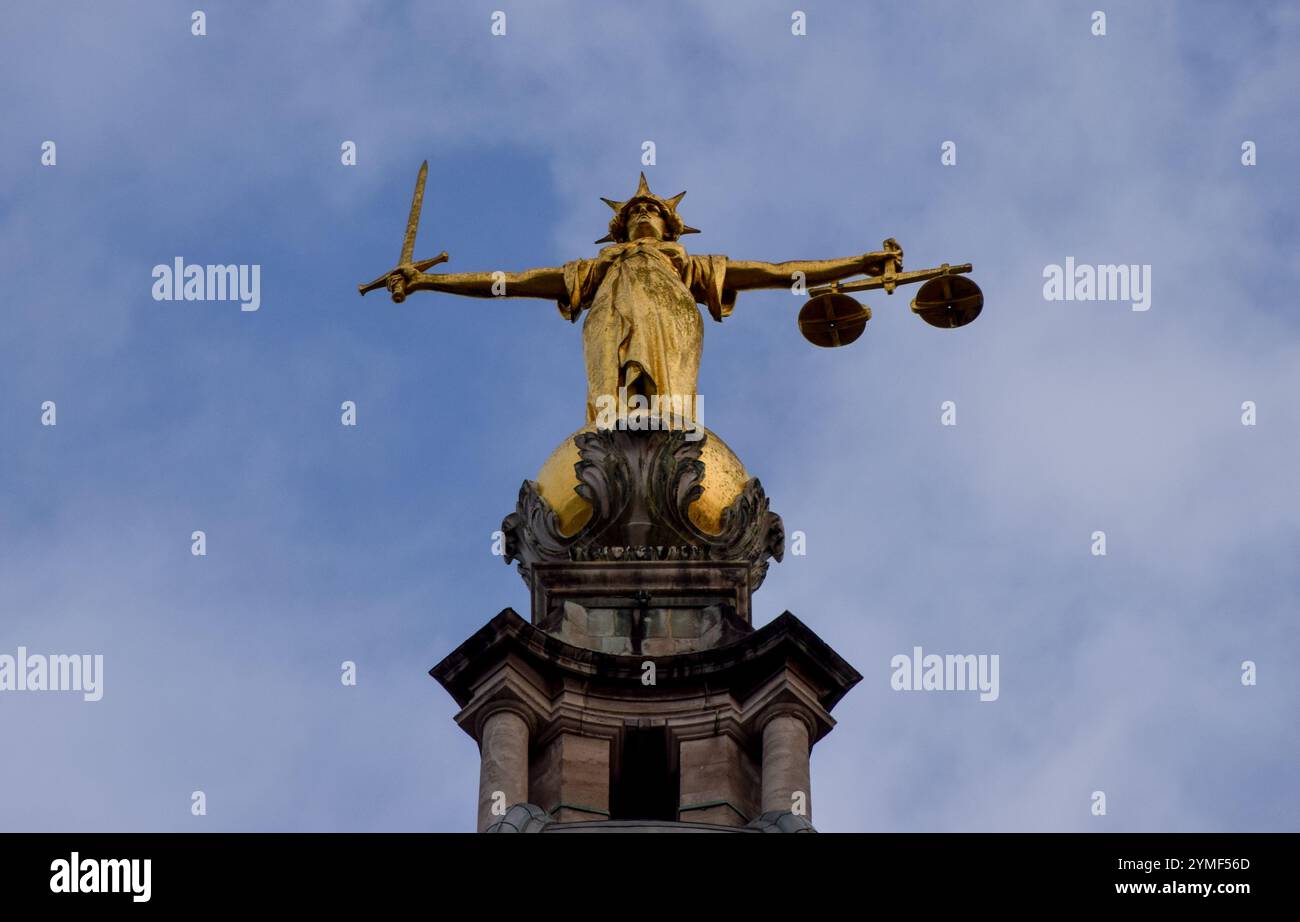 London, UK. 21st Feb 2021. Lady Justice statue on top of the Central ...