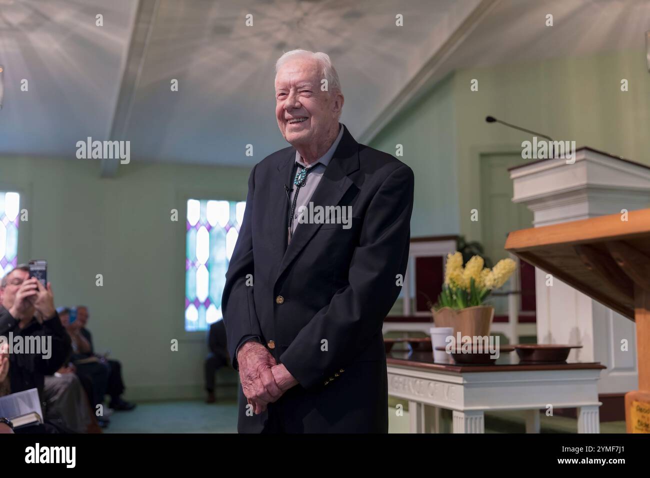 Former US President Jimmy Carter discusses a Biblical passage during ...