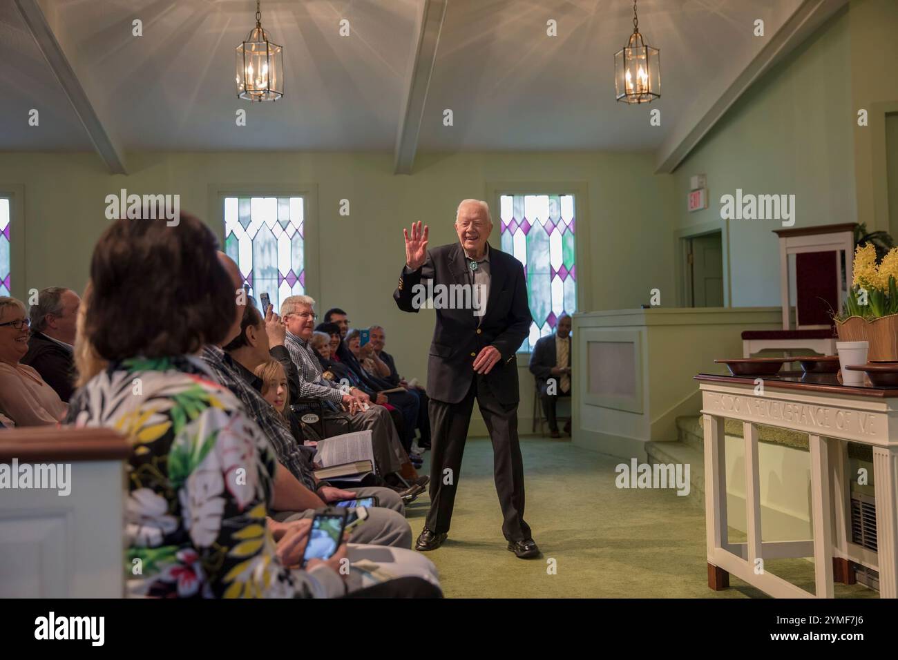 Former US President Jimmy Carter discusses a Biblical passage during ...
